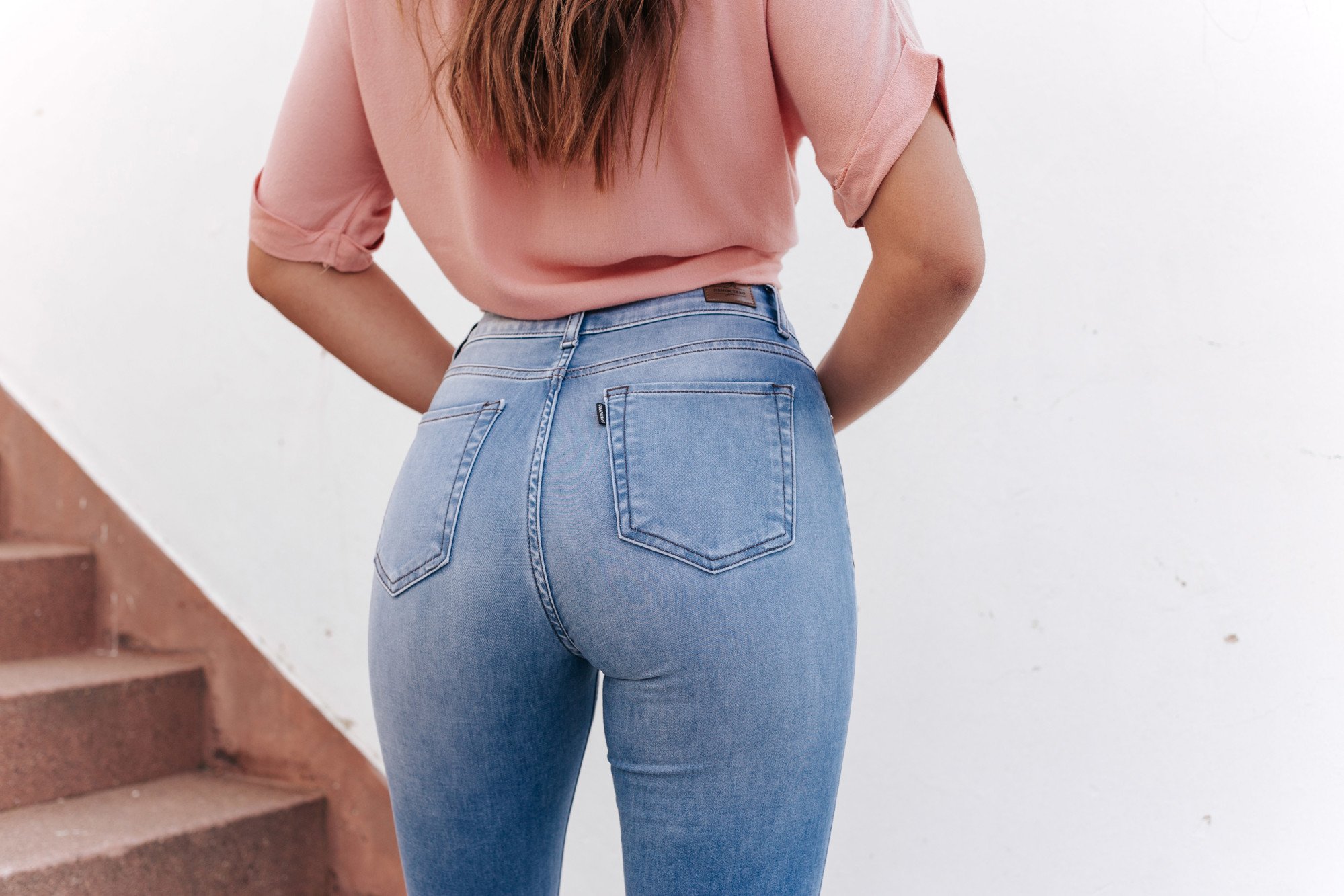 Calça Jeans Feminina Boot Cut Cintura Média Com Lavação Clara-DZ3107
